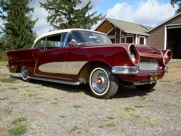 Roy Abendroth's 1955 Buick Century - The Busonic - Kustomrama