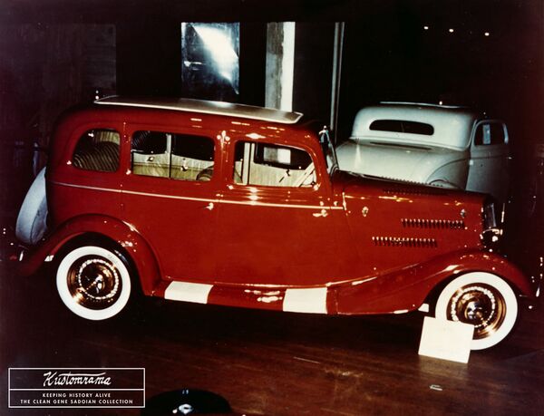 Gene "Clean Gene" Sadoian's 1934 Ford - Kustomrama